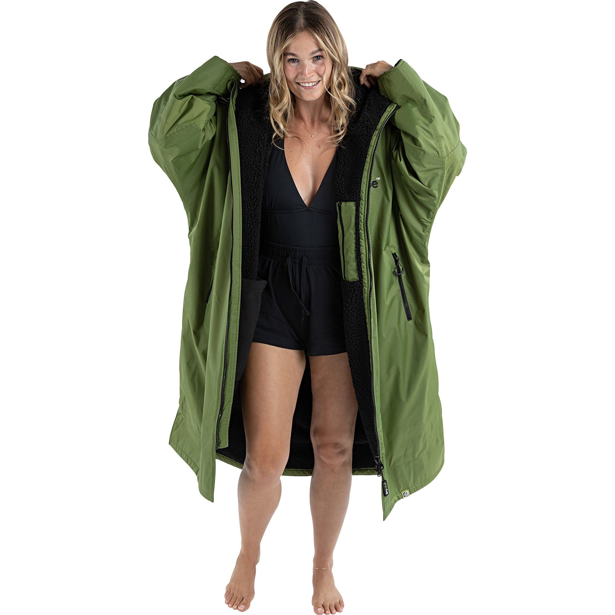 Dryrobe Advance Long Sleeve Changing Robe - Green – Start Fitness