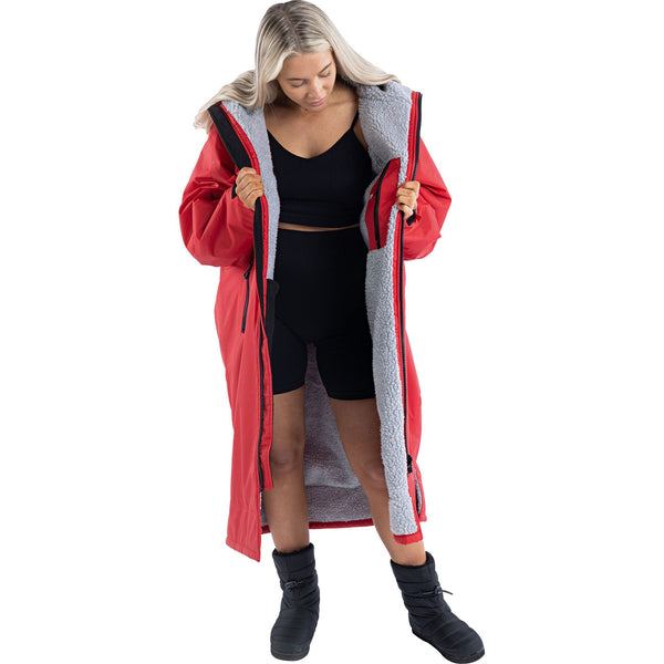 Dryrobe Advance Long Sleeve Changing Robe - Red – Start Fitness